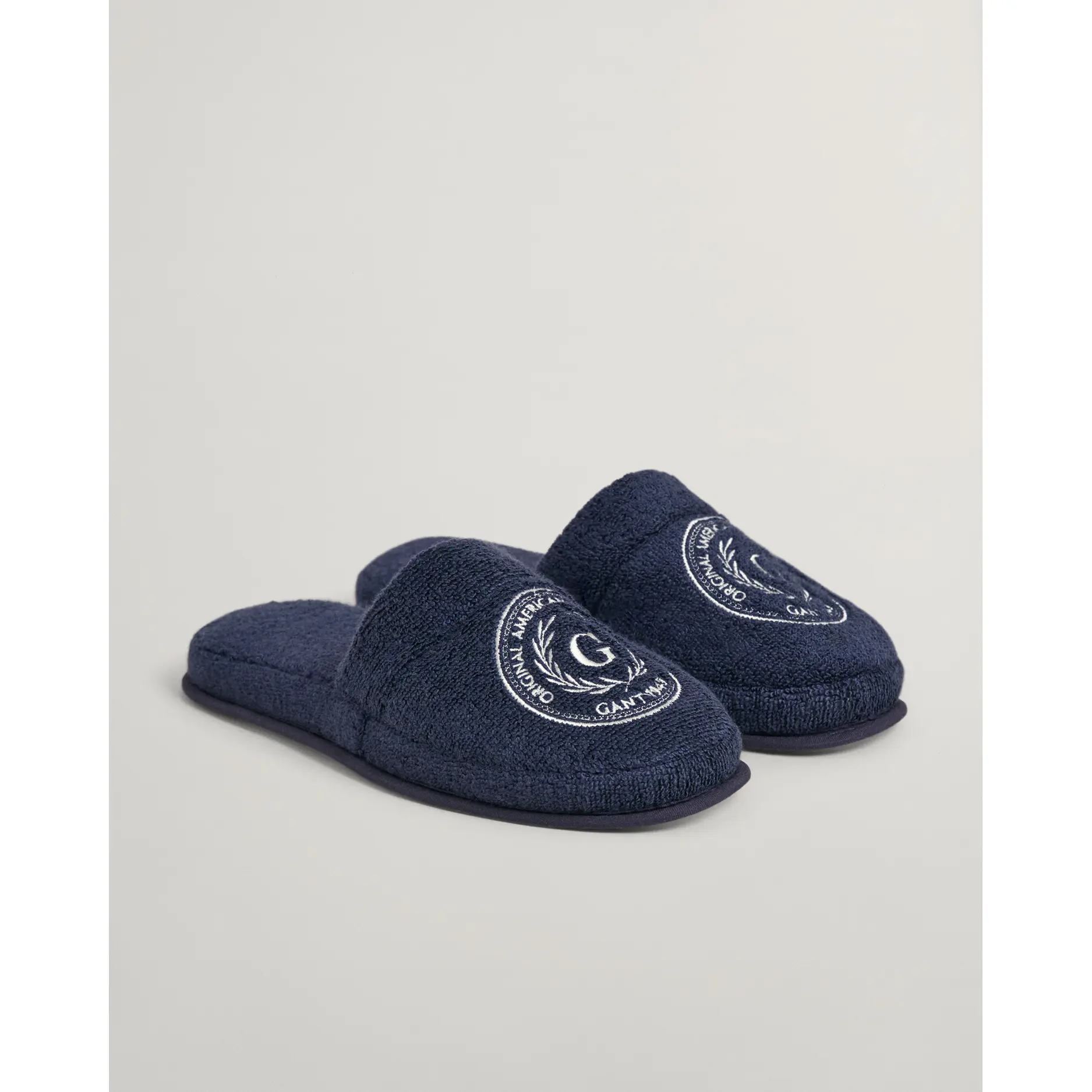 GANT CREST SLIPPERS - Muotitalolehto